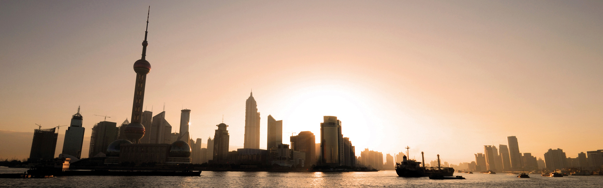 Pagoda in China "out-leans" Tower of Pisa